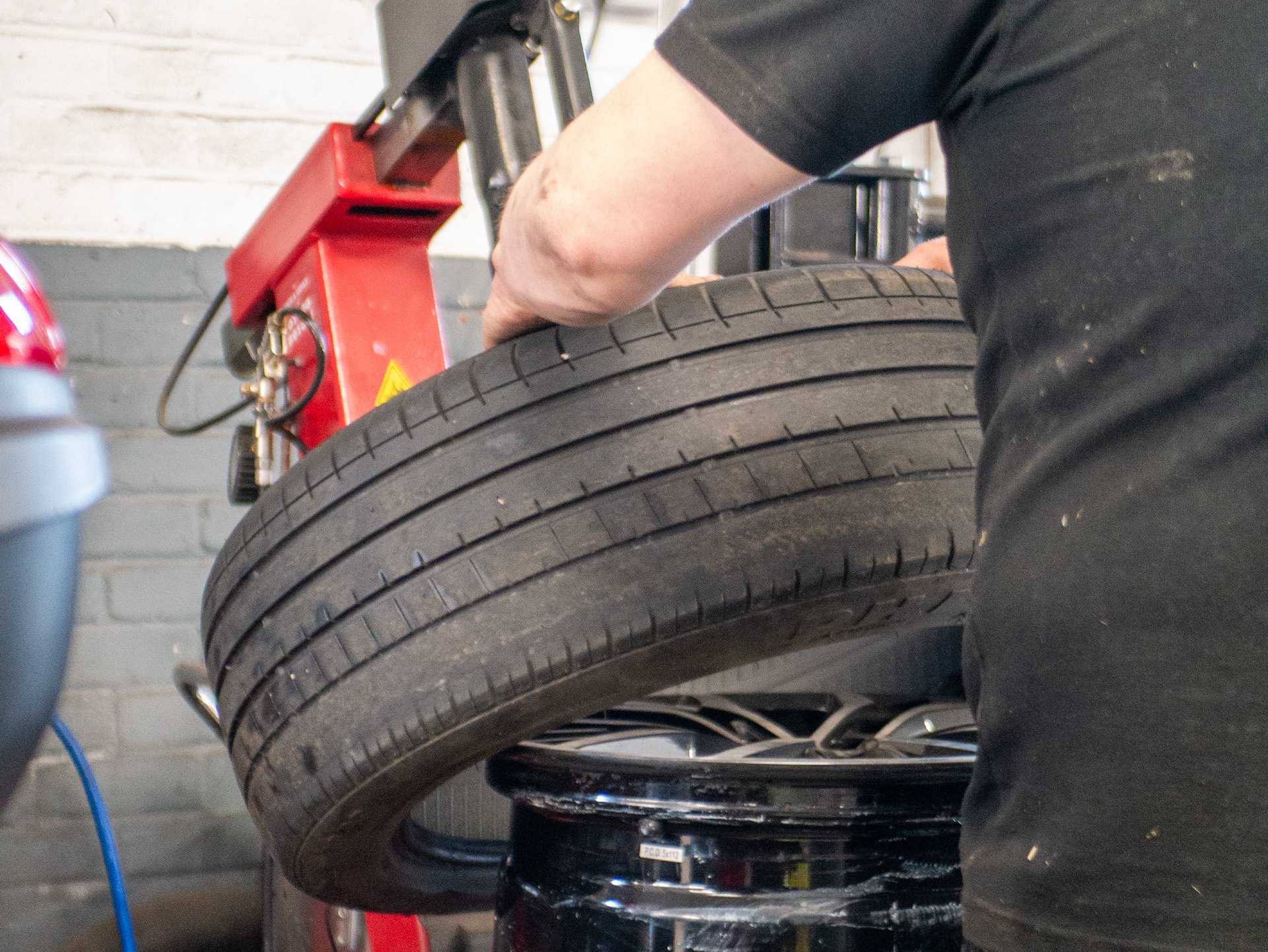 Tyre Fitting - Archway Automotive Ltd